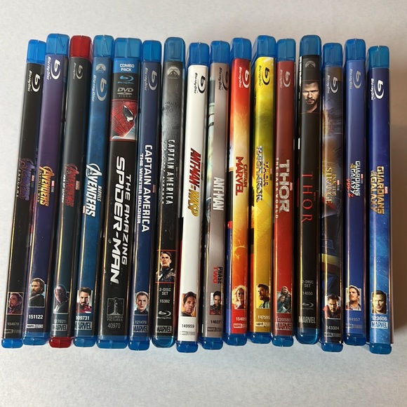 Disney | Media | Ultimate Marvel Movie 6 Piece Movie Set Avengers Thor ...